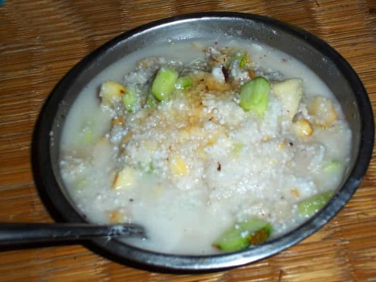 10 Street Foods in Guwahati You Absolutely Must Try - Treebo Blog