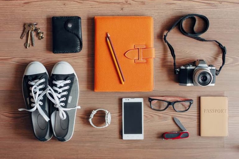 40 Solo Travel Tips To Remember For A Memorable Trip - Treebo Blog
