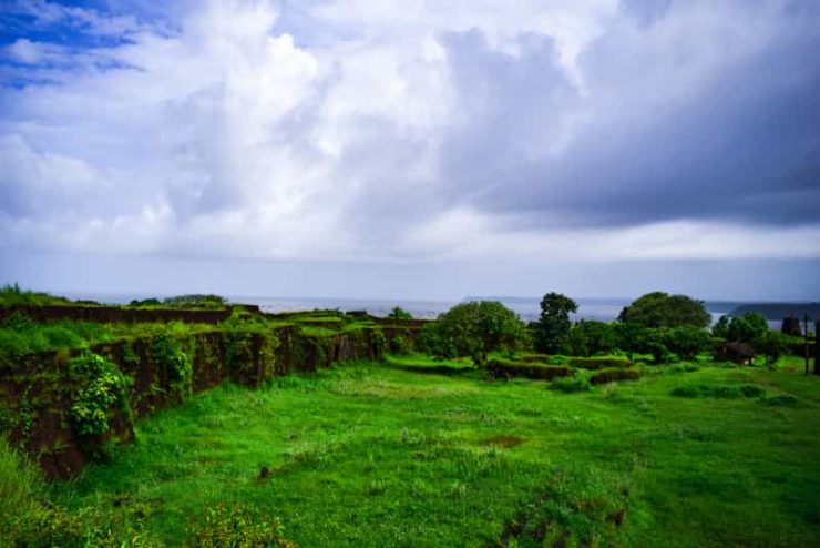 Explore The Thrilling Experience At These Forts Near Mumbai For ...