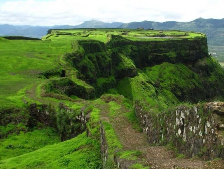 The 20 Most Stunning Forts in Maharashtra – Treebo Blog