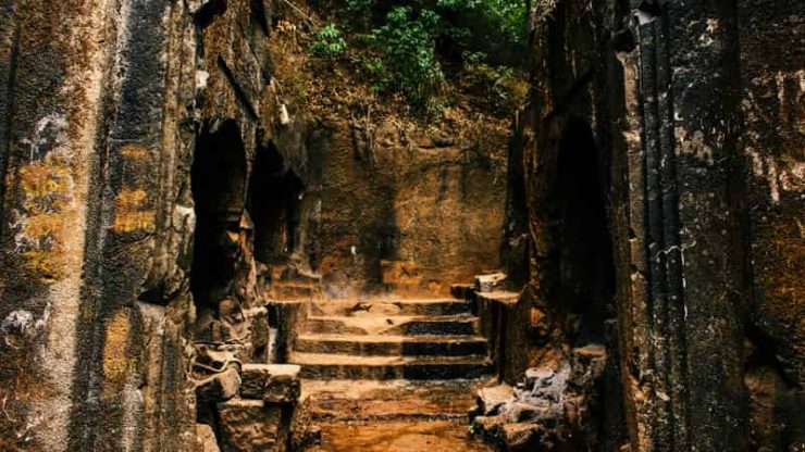 Explore The Thrilling Experience At These Forts Near Mumbai For ...