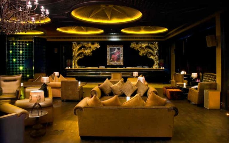 20 of the Happening Pubs and Nightclubs Around Delhi! - Treebo Blog
