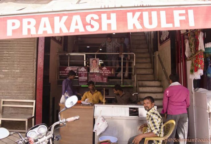 19 Places To Visit In Lucknow At Night That Entail Fun And Food ...