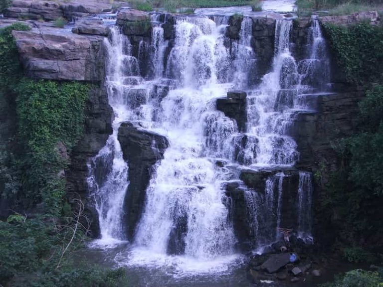 20 Majestic Waterfalls near Chennai – Treebo Blog