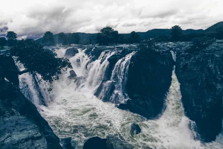 20 Majestic Waterfalls near Chennai - Treebo Blog