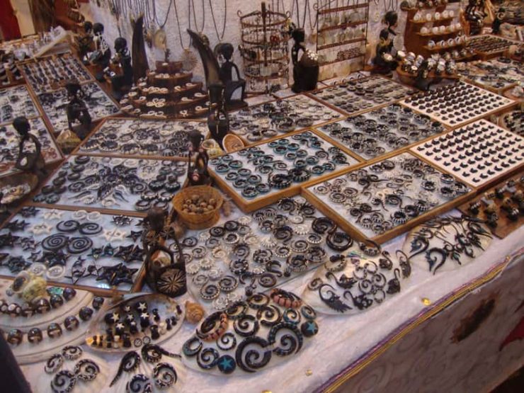 16 Best Shopping Places in Goa For All Budgets - Treebo Blog