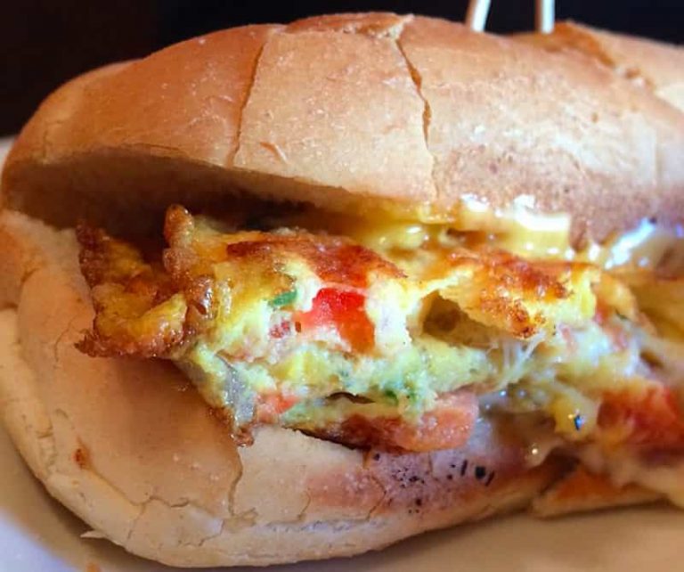20 Best Places For Street Food in Mumbai at Night - Treebo Blog