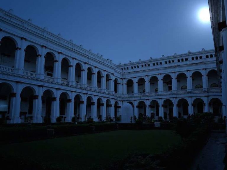 8 Eerie Haunted Places in Kolkata - Treebo Blog