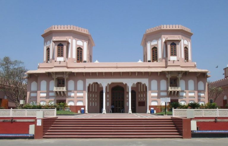 The Complete List of Things & Places Surat Is Famous For - Treebo Blog
