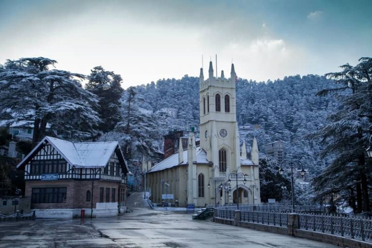 16 Amazing Places for Snow In India - Treebo Blog