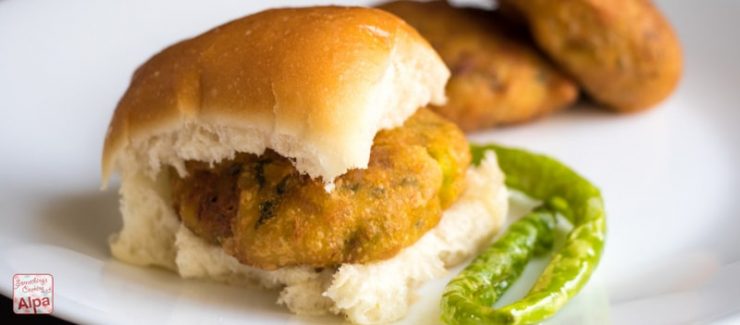 17 Must-try Street Foods in Surat (& Where To Eat Them) - Treebo Blog