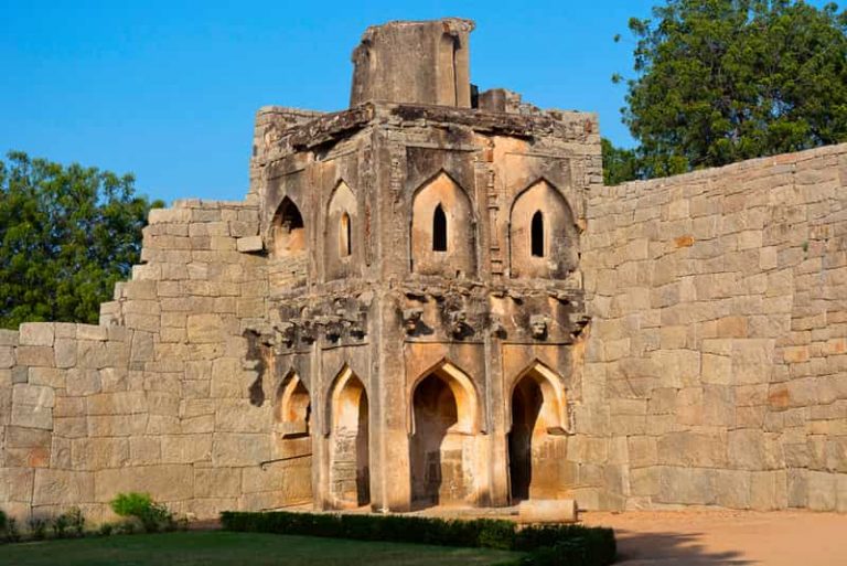The 12 Most Stunning Monuments at Hampi - Treebo Blog