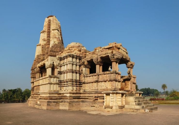 FAMOUS MONUMENTS OF INDIA: DECODE THE LEGENDS AND ANCIENT SECRETS ...