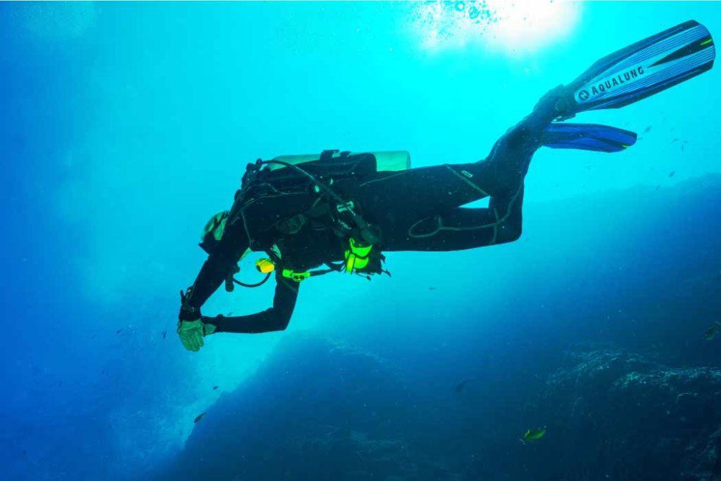 You should not miss these 10 spectacular places for scuba diving in ...