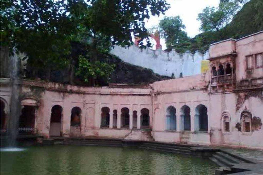 9 Exciting Weekend Getaways From Indore That You Should Visit - Treebo Blog