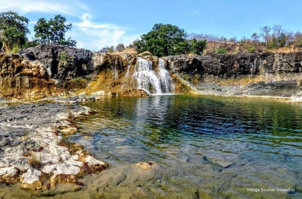 10 Waterfalls Near Indore - Hit Refresh In These Amazing Spots - Treebo ...