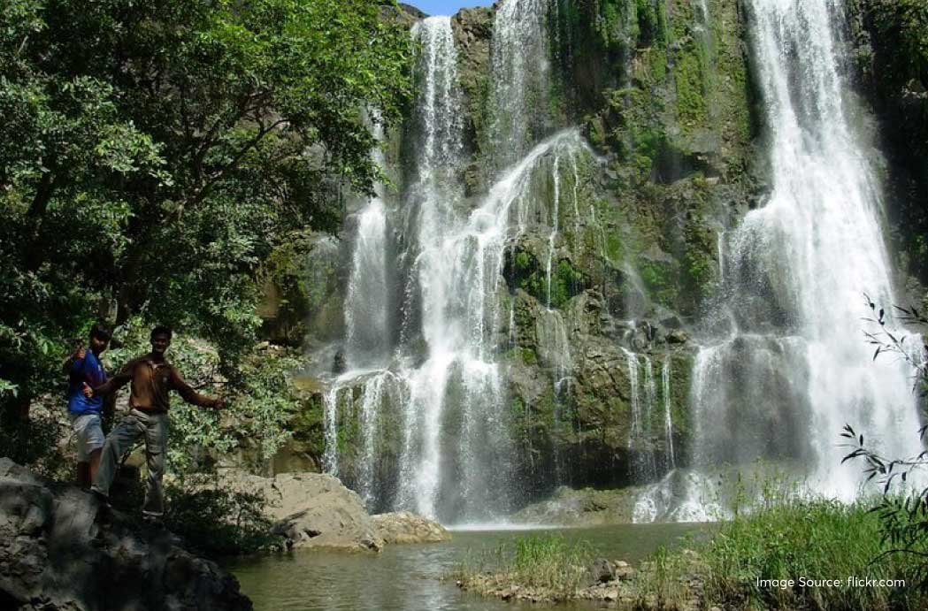 10 Waterfalls Near Indore – Hit Refresh In These Amazing Spots – Treebo ...