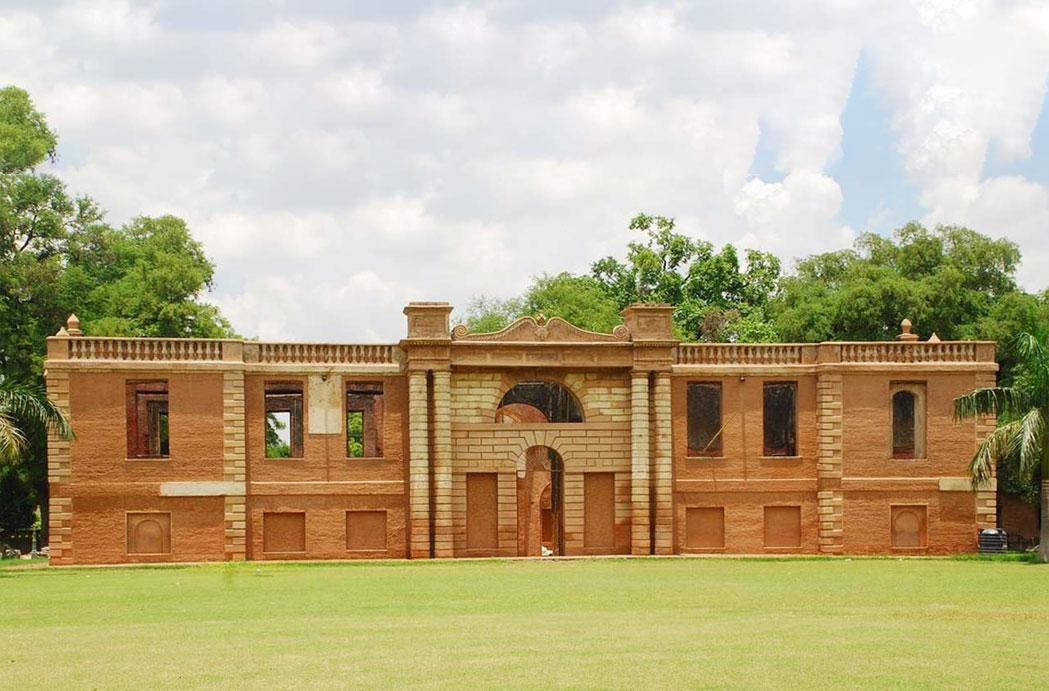 These 12 Historical Places In Lucknow Will Make The Mughal Era Come ...