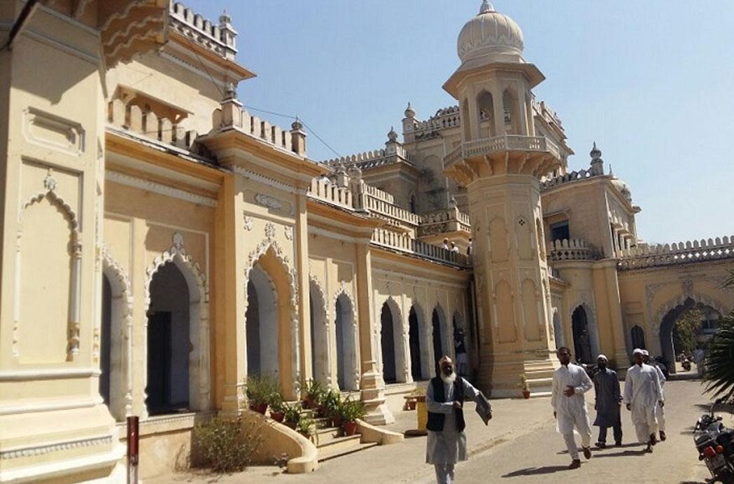 These 12 Historical Places In Lucknow Will Make The Mughal Era Come ...