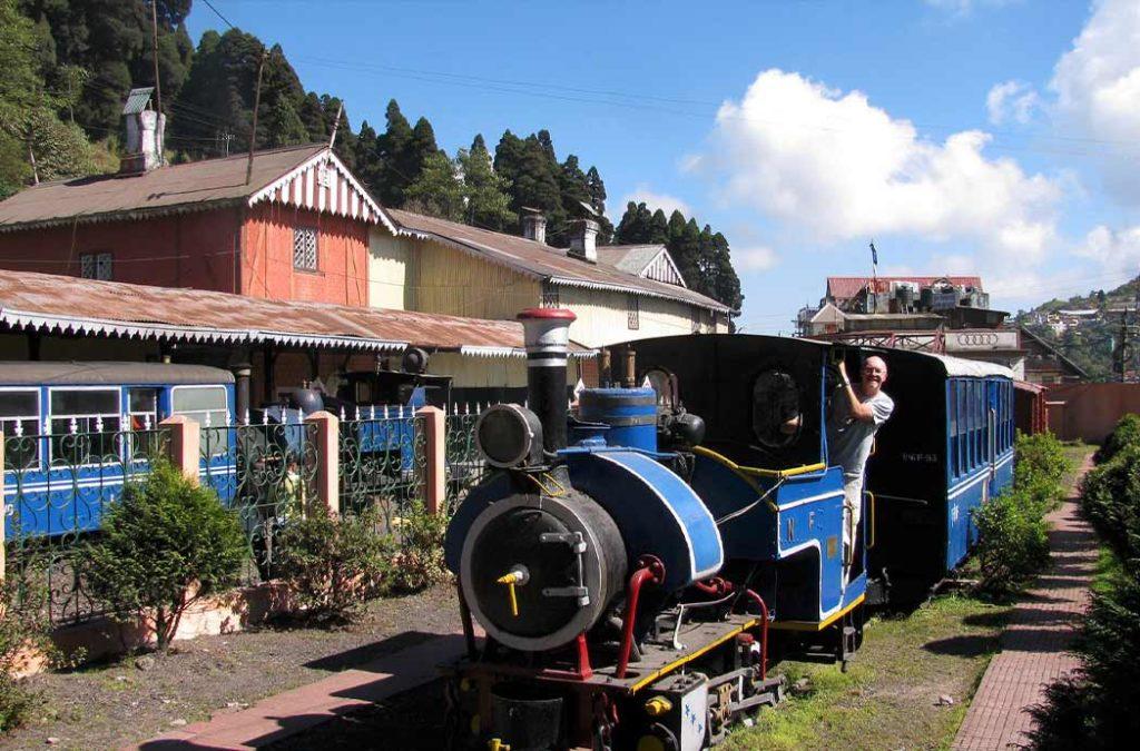 10 Railway Stations in India: Tracing the Treasures of Heritage ...