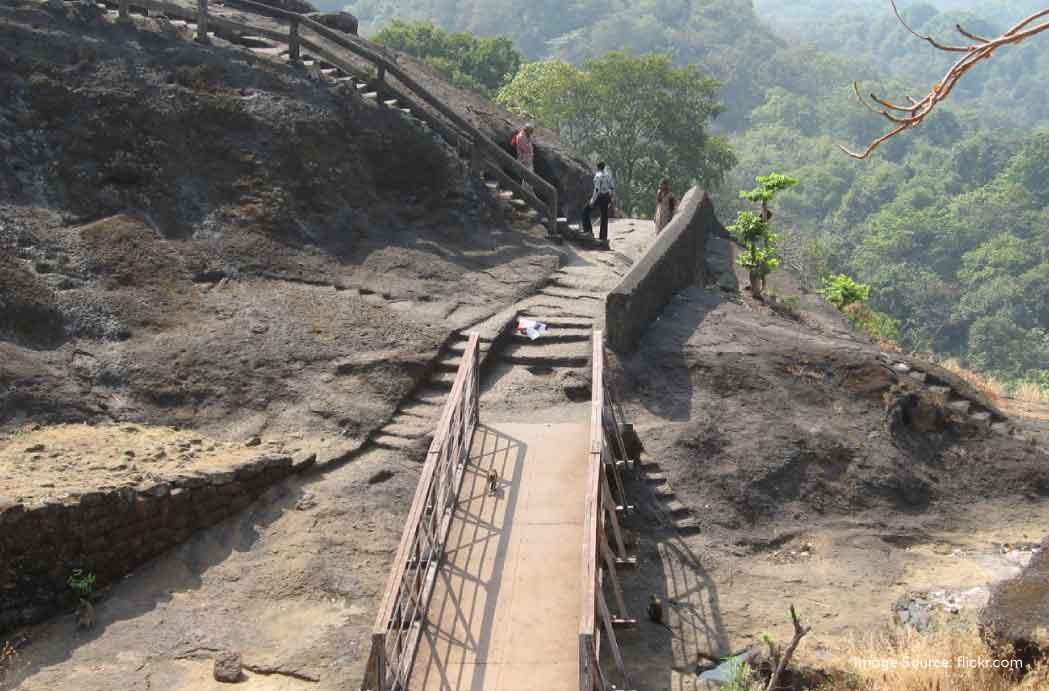Kanheri Caves: Gateway to the Unexplored World of Buddhist Sculptures ...