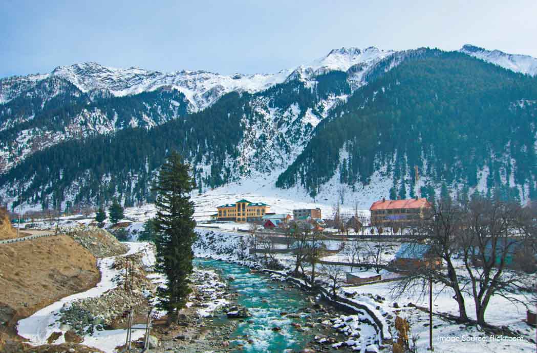 Kashmir Tourist Places: Enchanting Meadows, Adventure Activities and ...