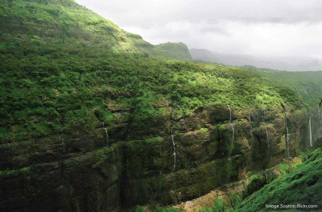 25 Monsoon Treks in Maharashtra: Rugged Terrains Leading to Panoramic ...