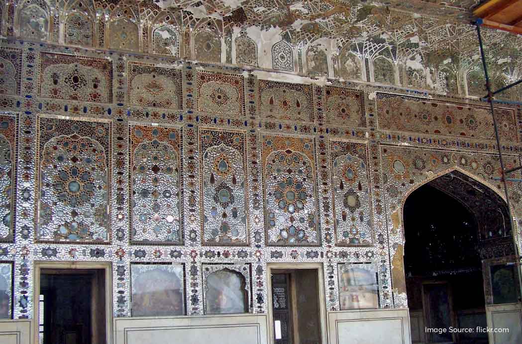Forts in Agra: Witnessing the Long-Lost Glory of the Mughals – Treebo Blog