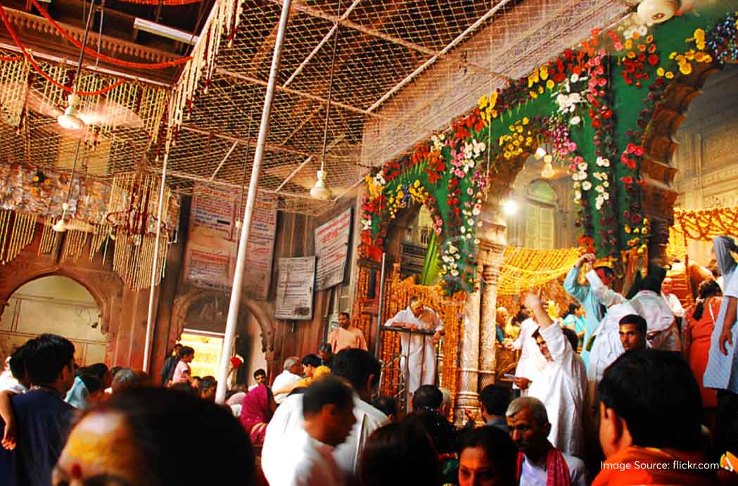 Your Soulful Guide to Banke Bihari Temple, Vrindavan